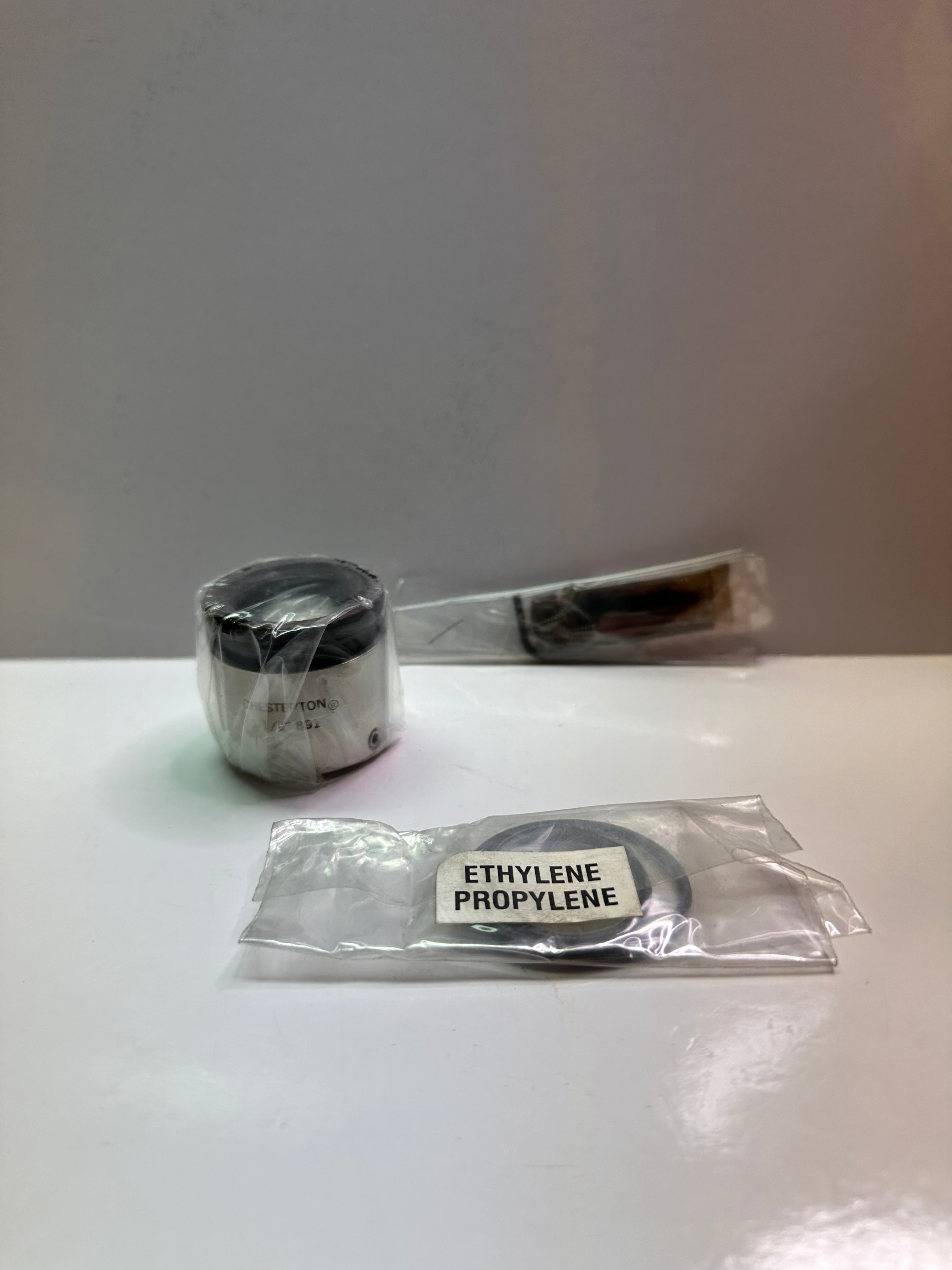 A.W. Chesterton 891 - 09 CB/S Rotary Inside Single Seal Mechanical Sea ...