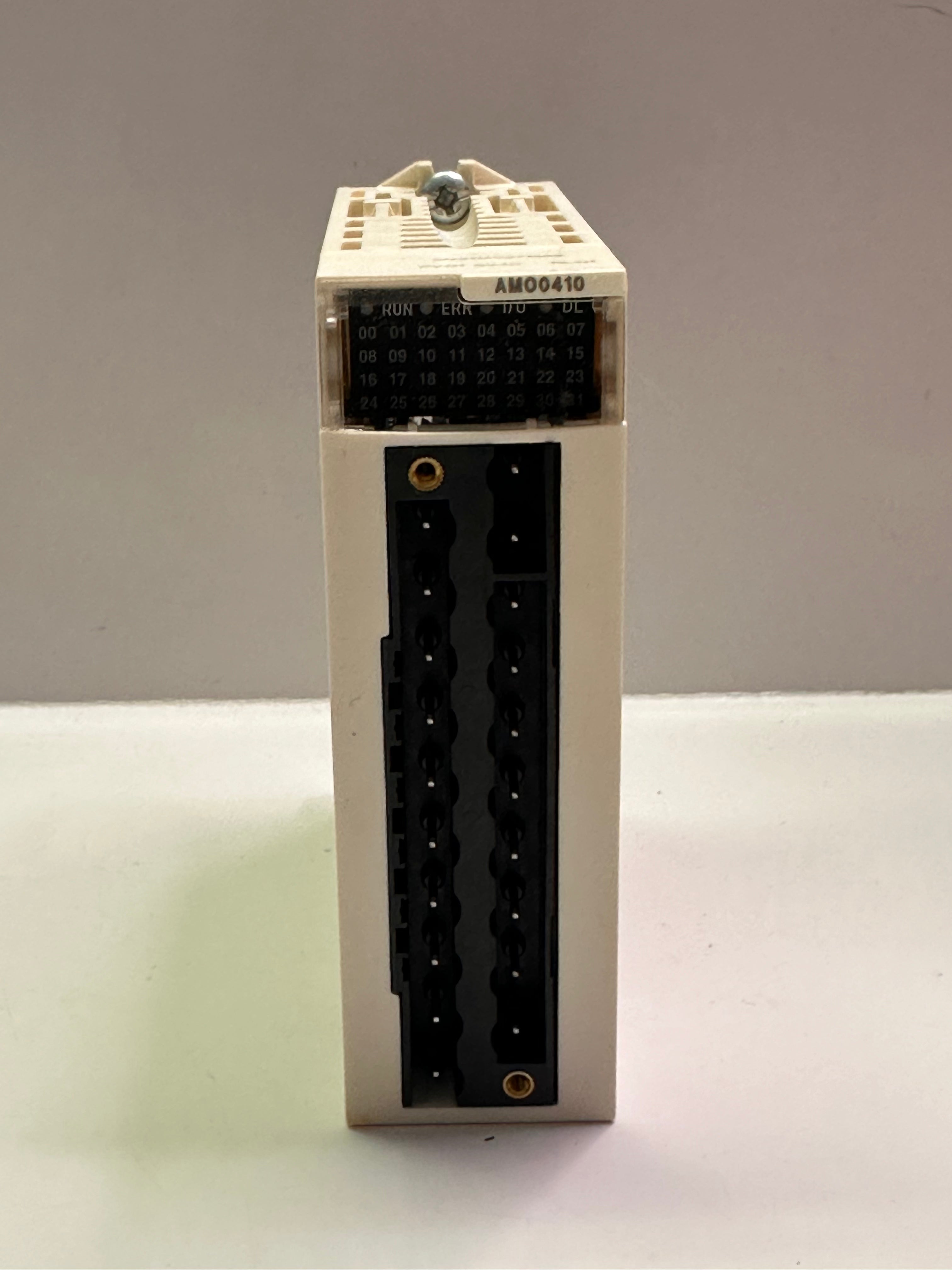 Schneider Electric BMXAMO0410 PLC Isolated Analogue Output Module - 4 ...