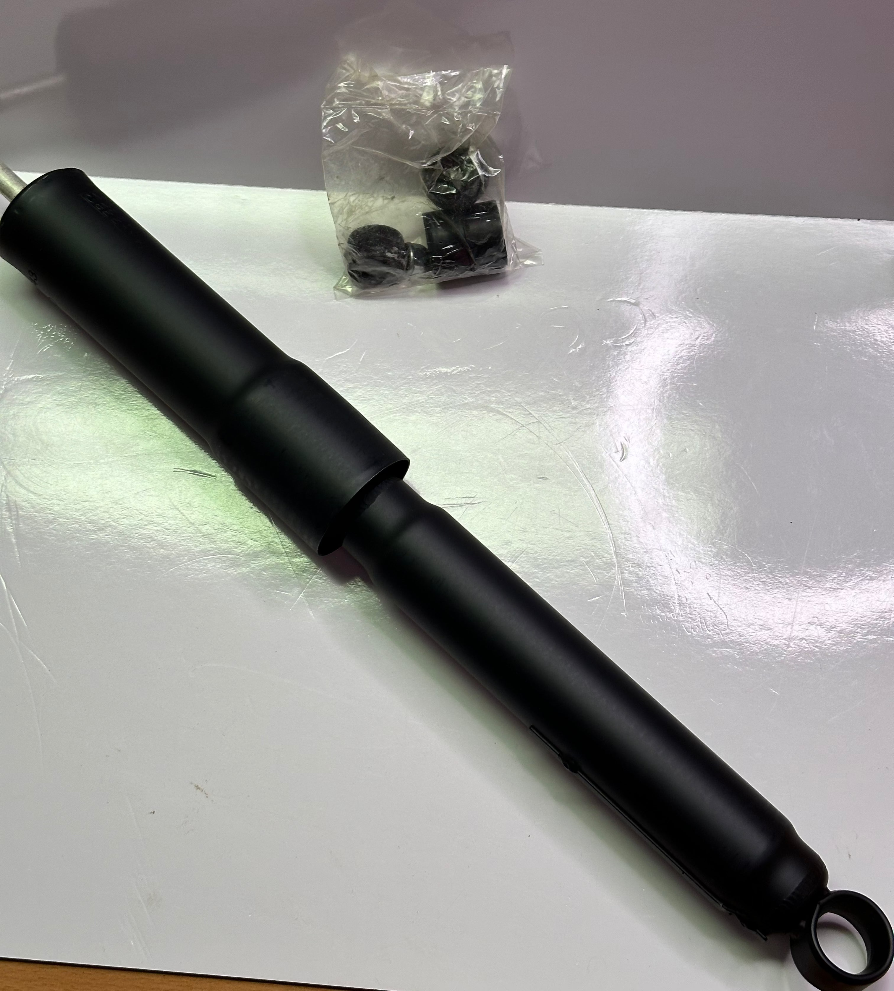 Toyota 48531-69805 Genuine Rear Suspension Shock Absorbers for 100 Ser ...