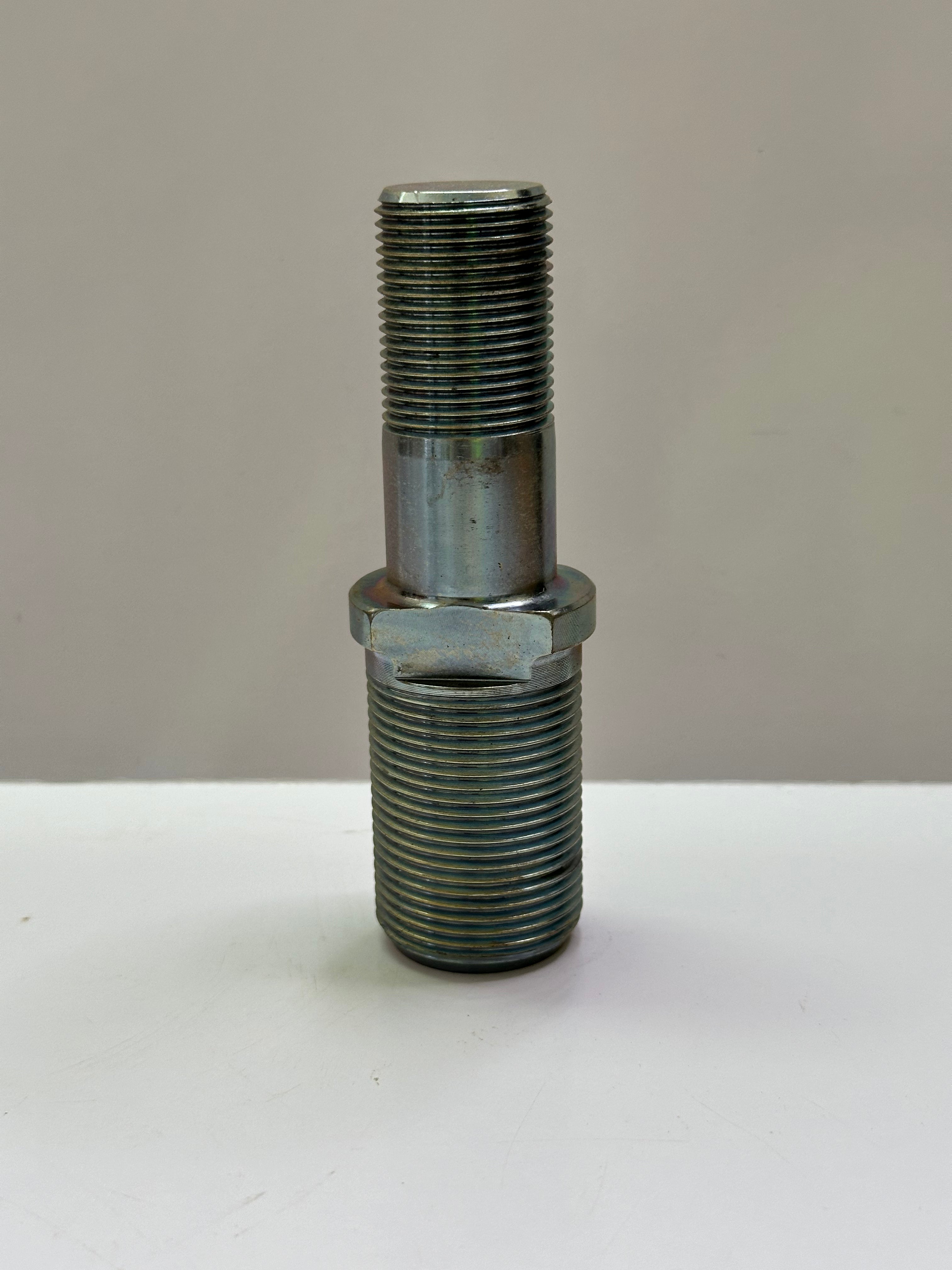 Mack 18AX899 Genuine Truck Wheel Stud (1"-14NS/1-5/16"-12NX4-9/16 ...