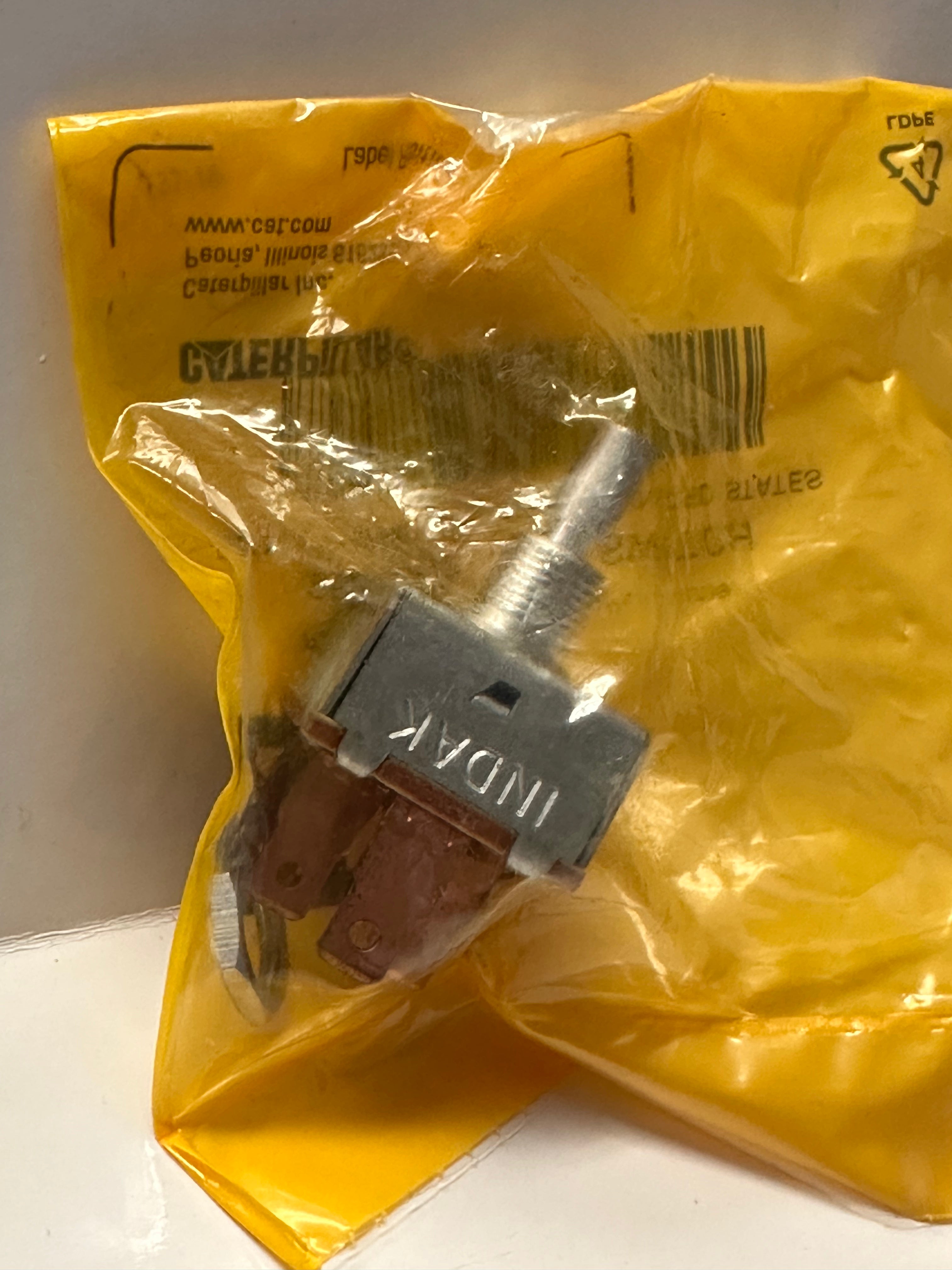Caterpillar CAT 258-4272 12V Switch | Mining & Industrial Surplus