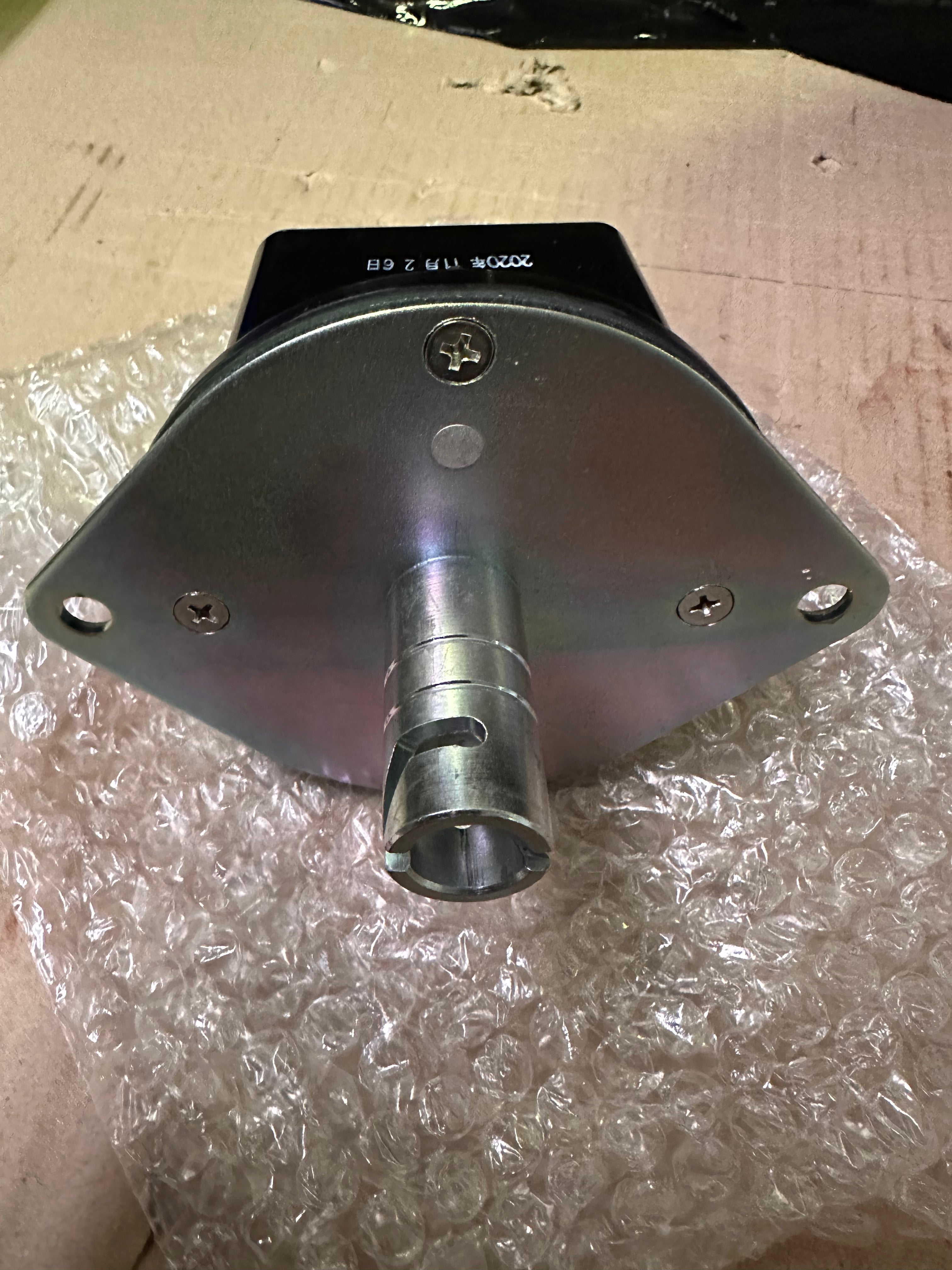 QVEE Switch Battery Isolator 250A 4P with Red / Yellow Boots QVB12504P ...