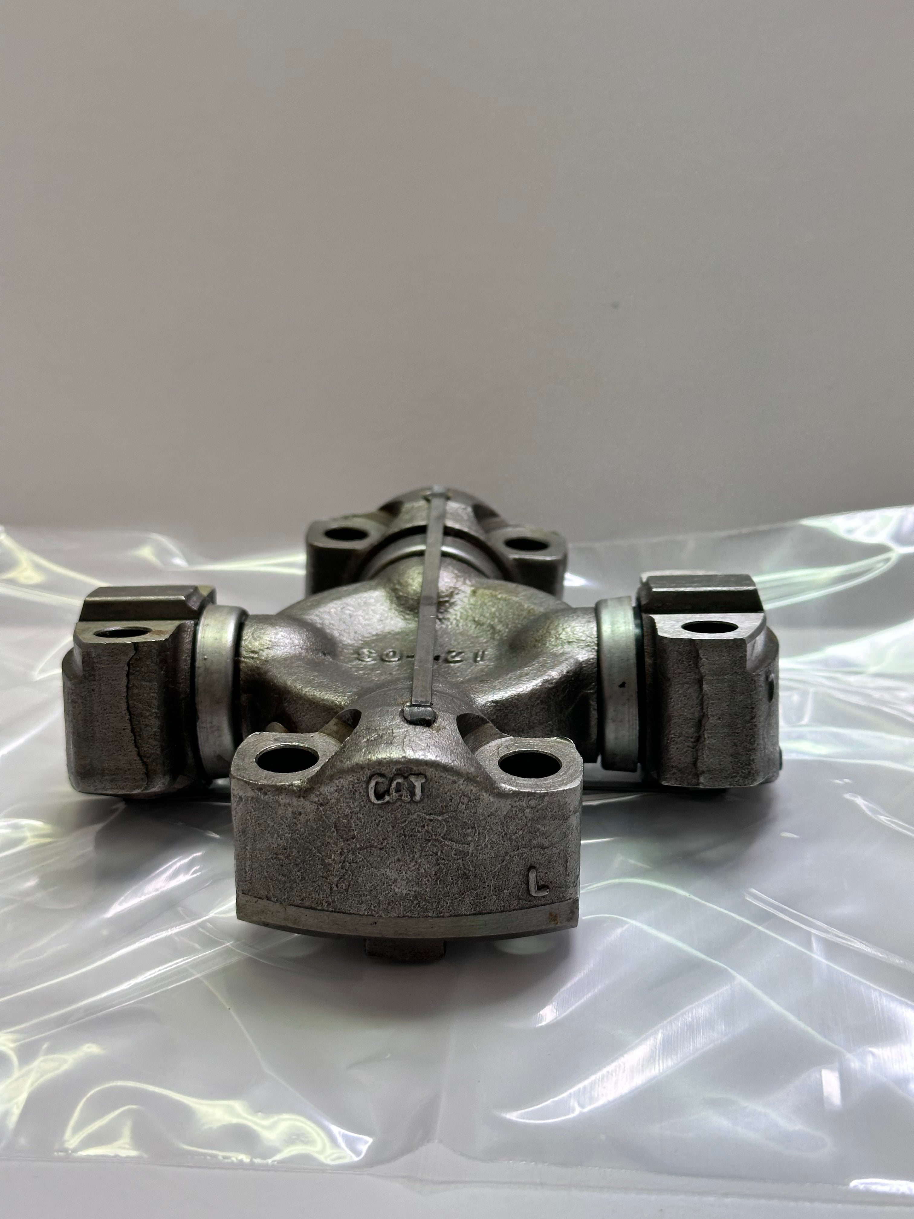 Caterpillar CAT 7G-9555 Universal Joint Assy | Mining & Industrial Surplus