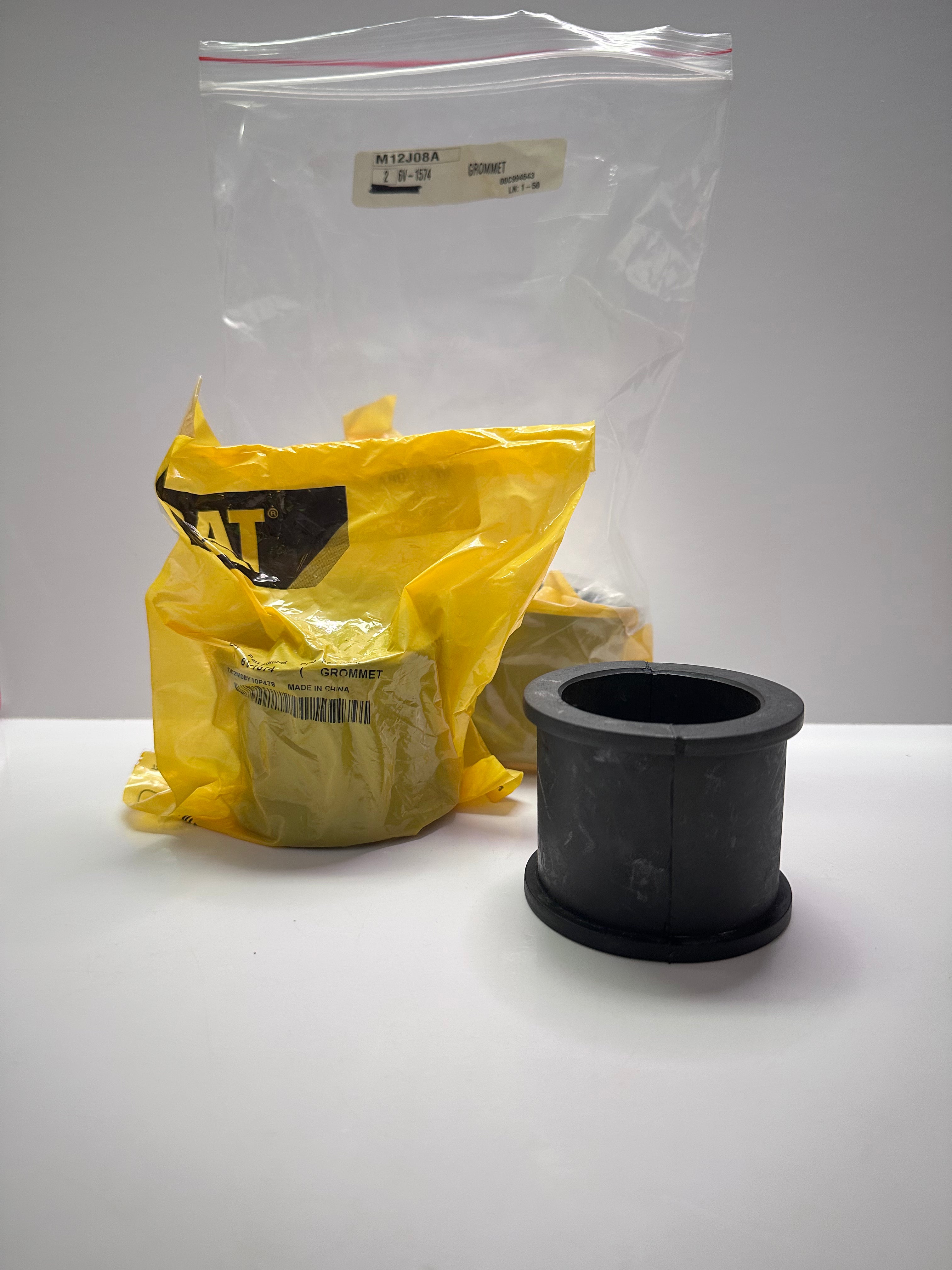 Caterpillar CAT 6V-1574 Grommet, Double Flange | Mining & Industrial ...