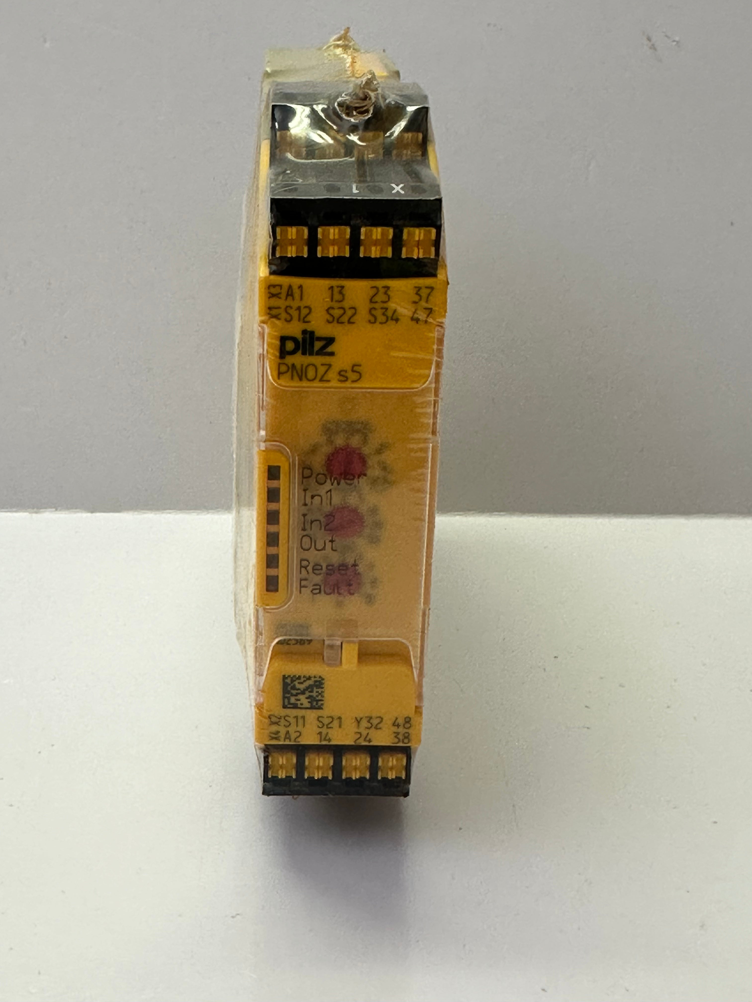 PILZ PNOZ s5 48-240V AC/DC 2 n/o 2 n/o t Dual Channel E.Stop Safety Re ...