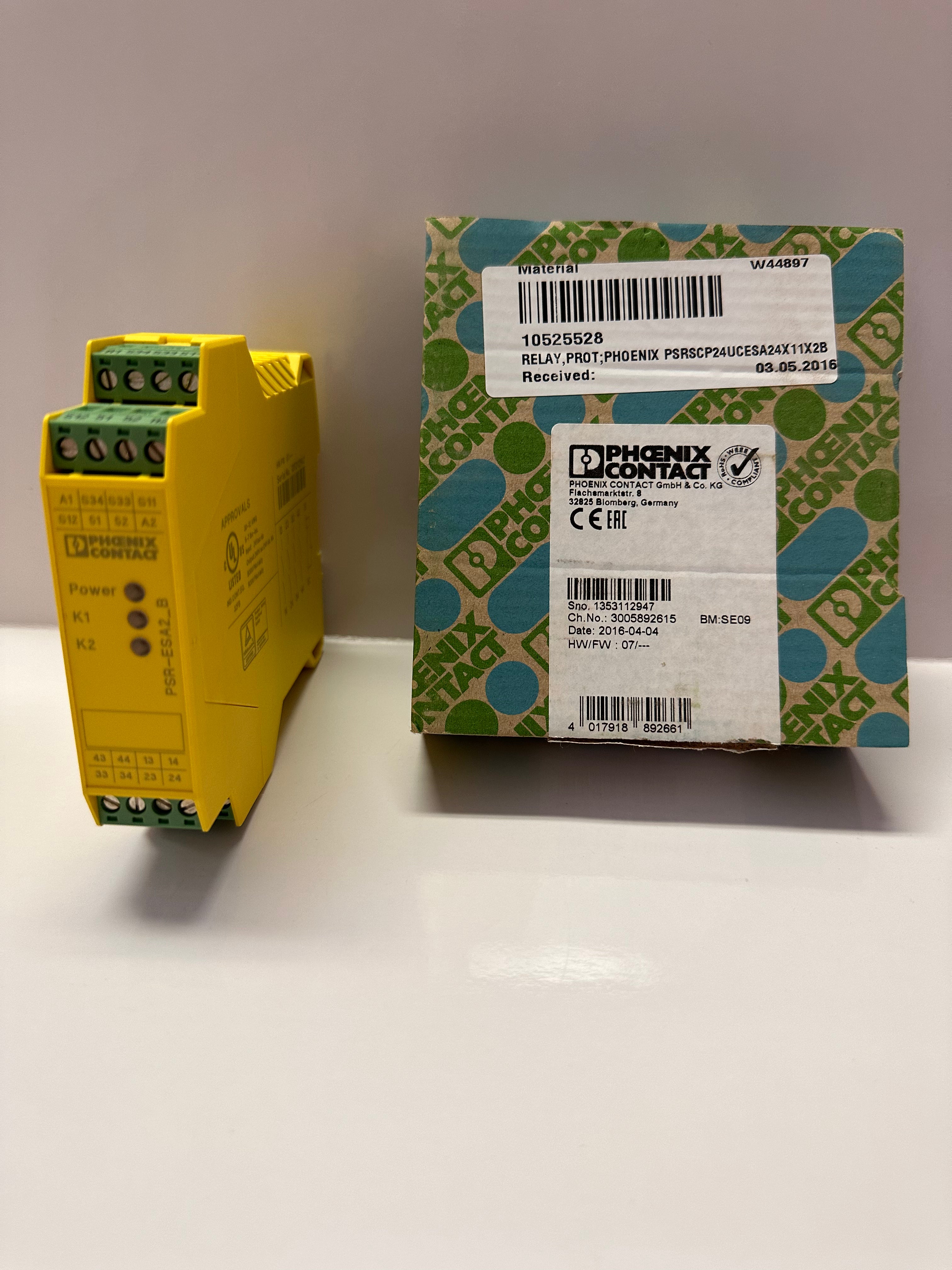 PSR-SCP-24UC/ESA2/4X1/1X2/B - Safety relay | Mining & Industrial Surplus
