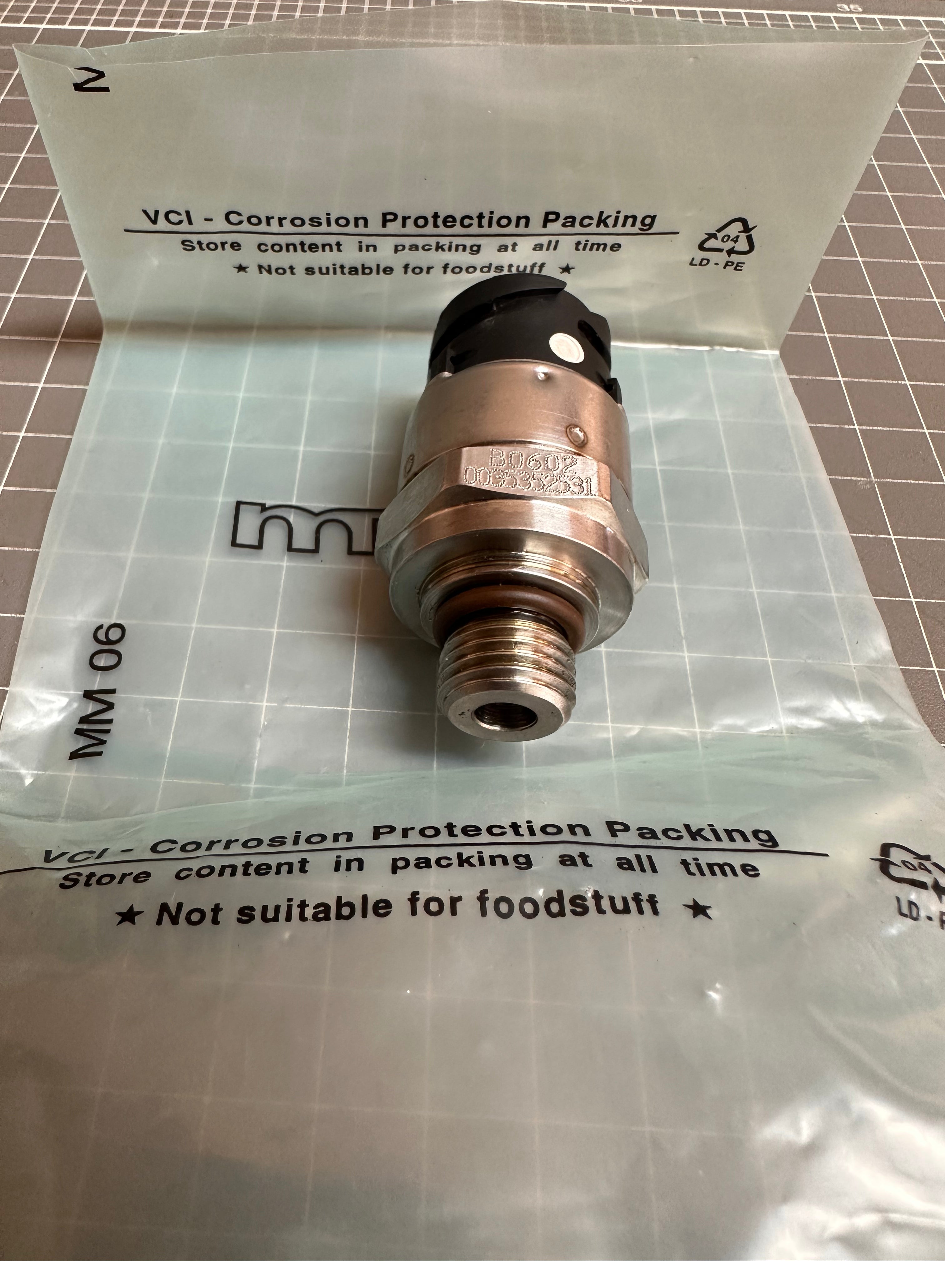 MTU 0035352531 Diesel Engine Pressure Sensor | Mining & Industrial Surplus