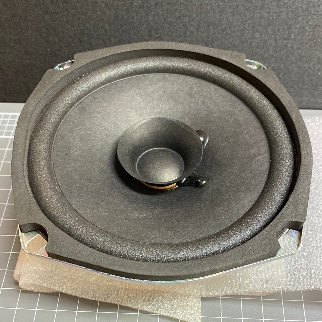 CAT 6T-7695 Speaker A | Mining & Industrial Surplus