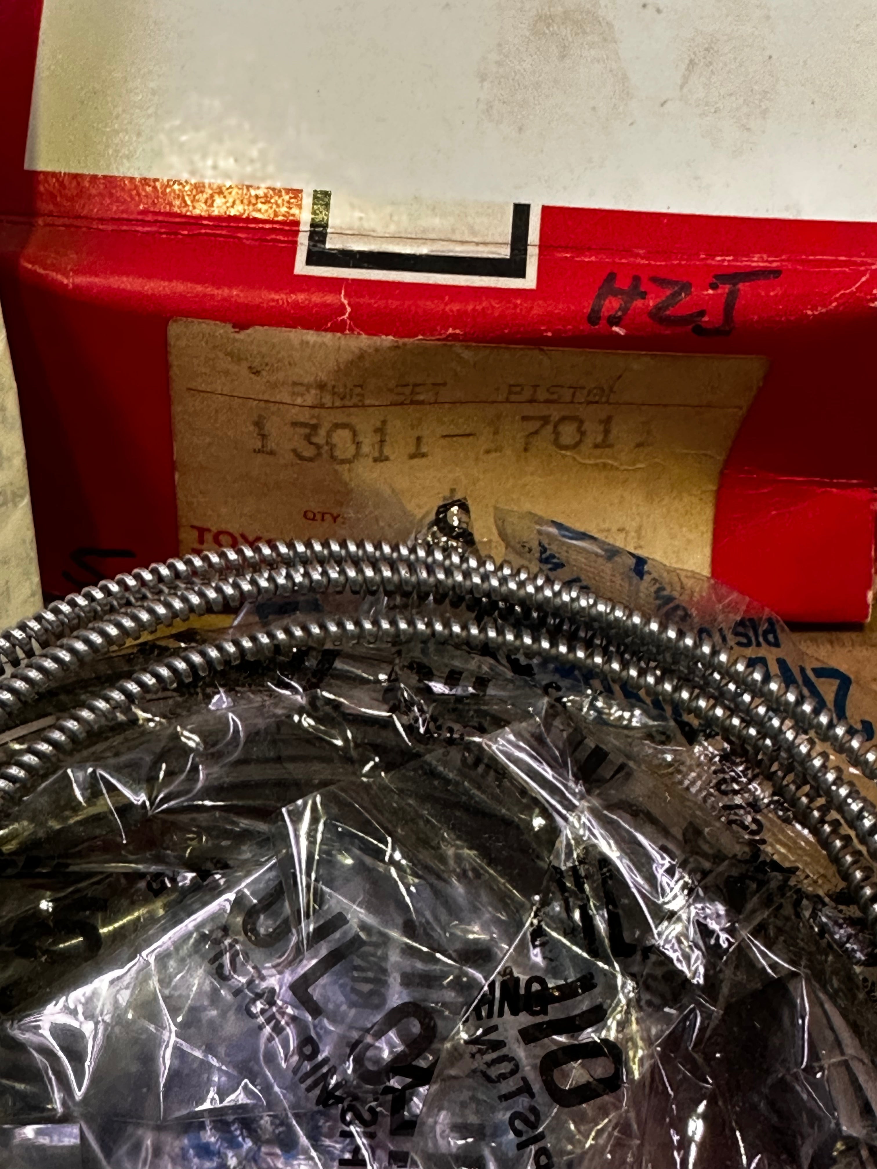 TOYOTA 13011-17011 Ring Set, Piston | Mining & Industrial Surplus