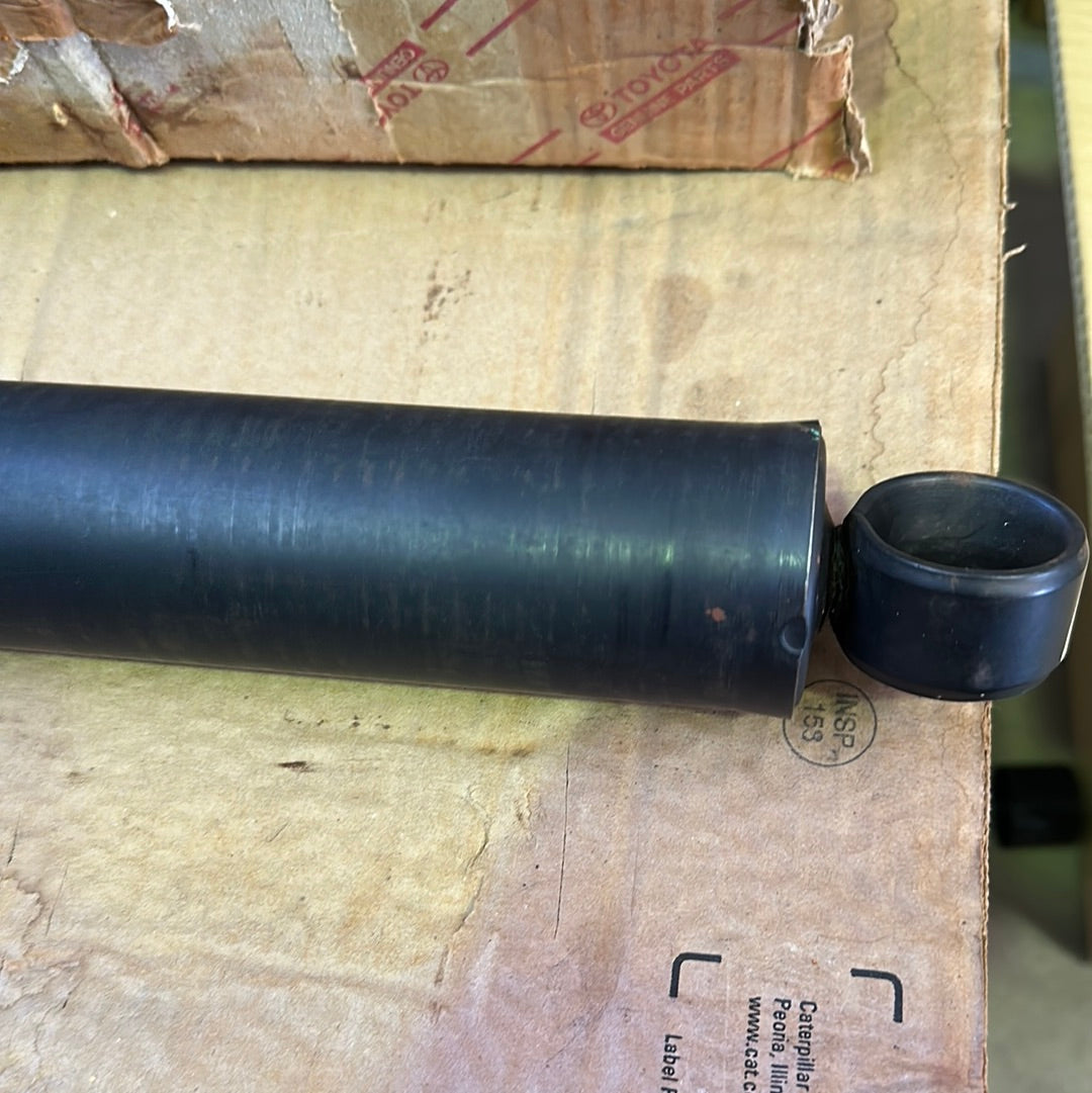 TOYOTA 48531-60730 Rear Shock Absorbers | Mining & Industrial Surplus